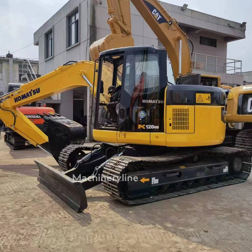 Komatsu PC128 bager guseničar
