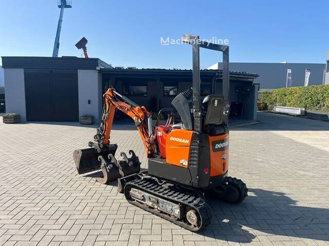 Doosan DX 10 Z mini bager