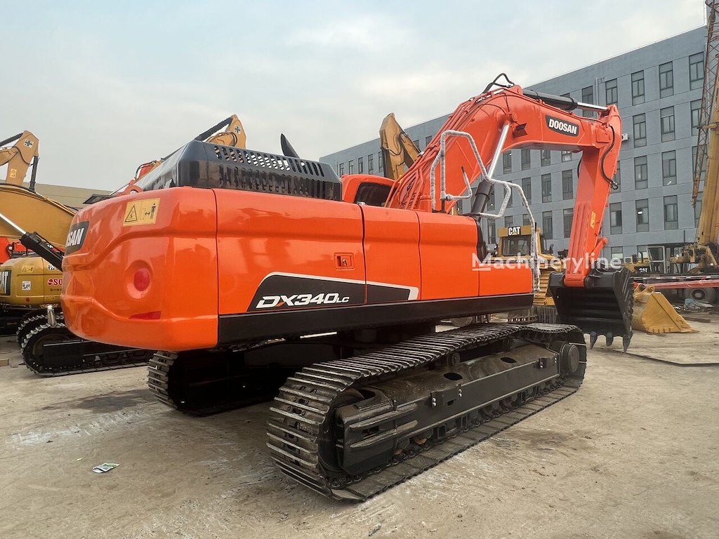 Doosan dx340 bager guseničar