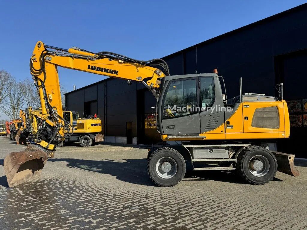 Liebherr A918 Engcon NL MACHINE bager točkaš