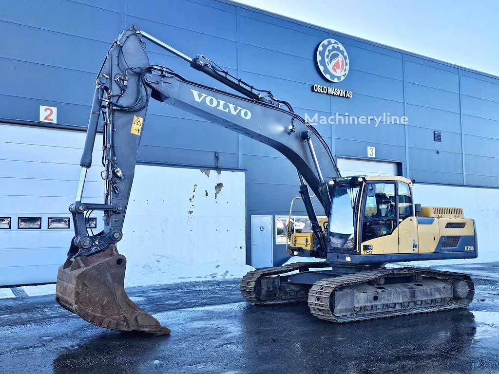 Volvo EC250 DL bager guseničar