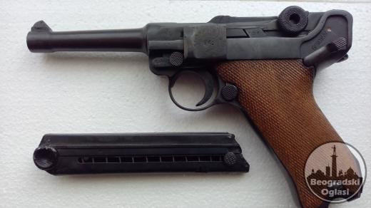Luger P08 pistolj iz 1914 god. Registrovan kao trofejno ili sad kao starovremensko oruzje. Sada mozete mnogo lakse kupiti ovo oruzje jer Monitorin