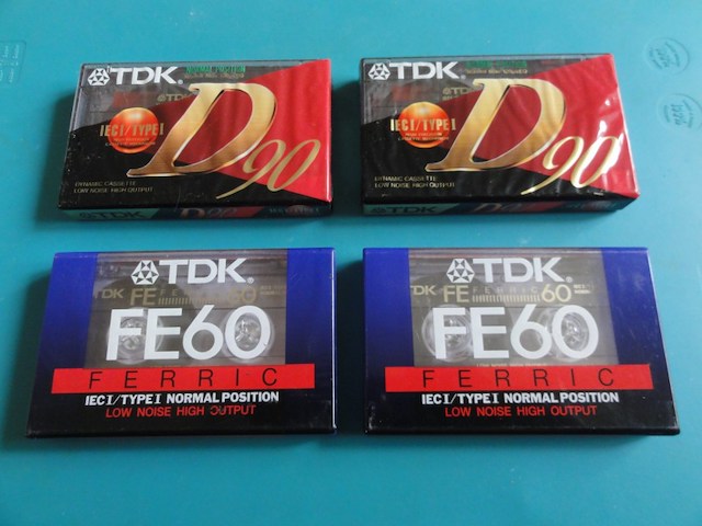 TDK - 4 neraspakovane muzičke kasete