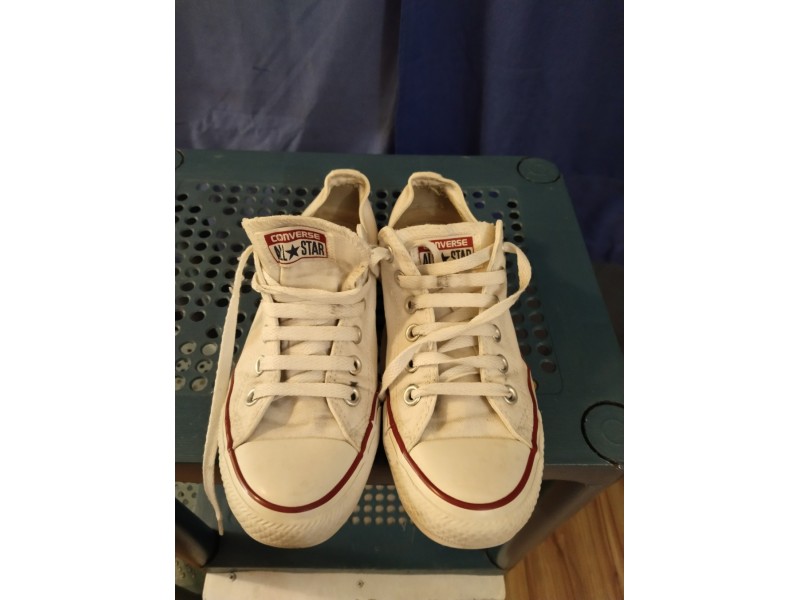 ALL STAR " CONVERSE " , bele br. 38- gazište 24,50 cm