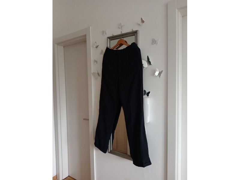 Teget pantalone XL-44 predivne