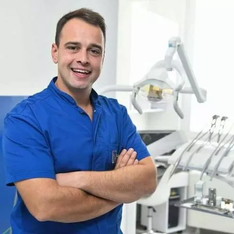 NAJKVALITETNIJE STOMATOLOŠKE USLUGE - DENTAL SOLUTION