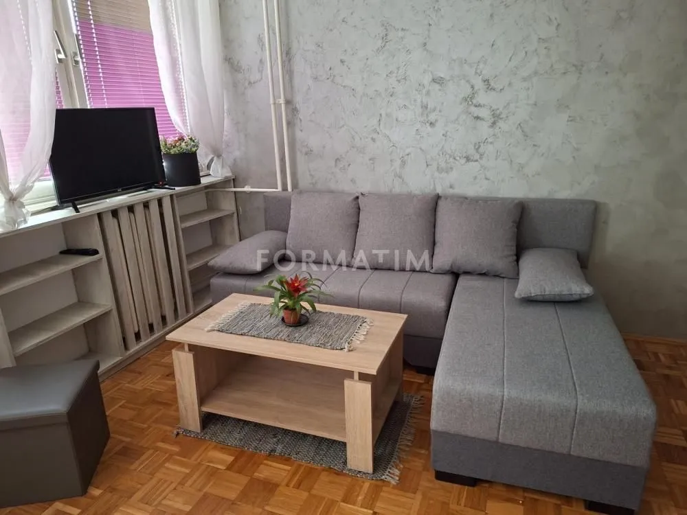 Izdavanje, jednosoban stan, 34m², Stari Grad, Beograd