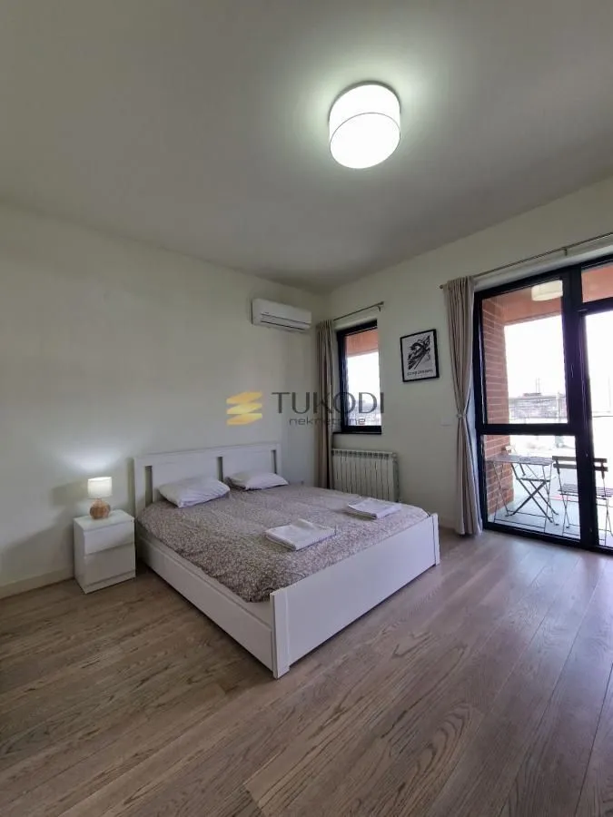 Izdavanje, jednosoban stan, 36m², Savski Venac, Beograd