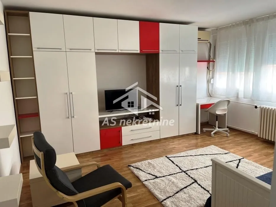 Izdavanje, stan, 42m², Autokomanda, Voždovac Sve Podlokacije
