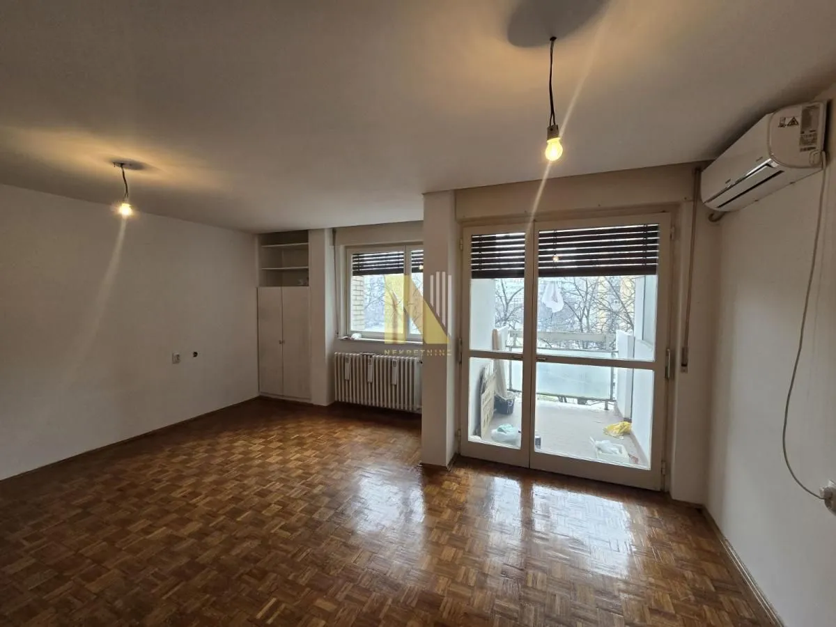 Izdavanje, dvosoban stan, 59m², Grbavica, Novi Sad Sve Podlokacije