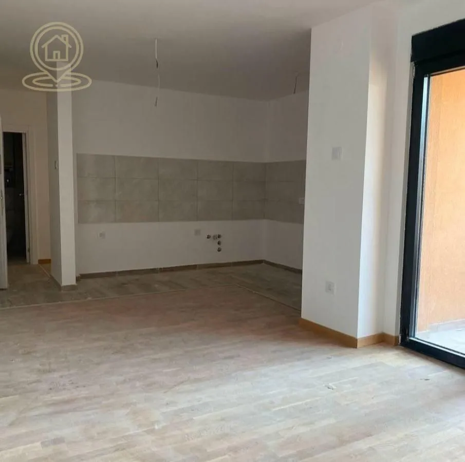 Prodaja, četvorosoban stan, 79m², Medijana, Niš