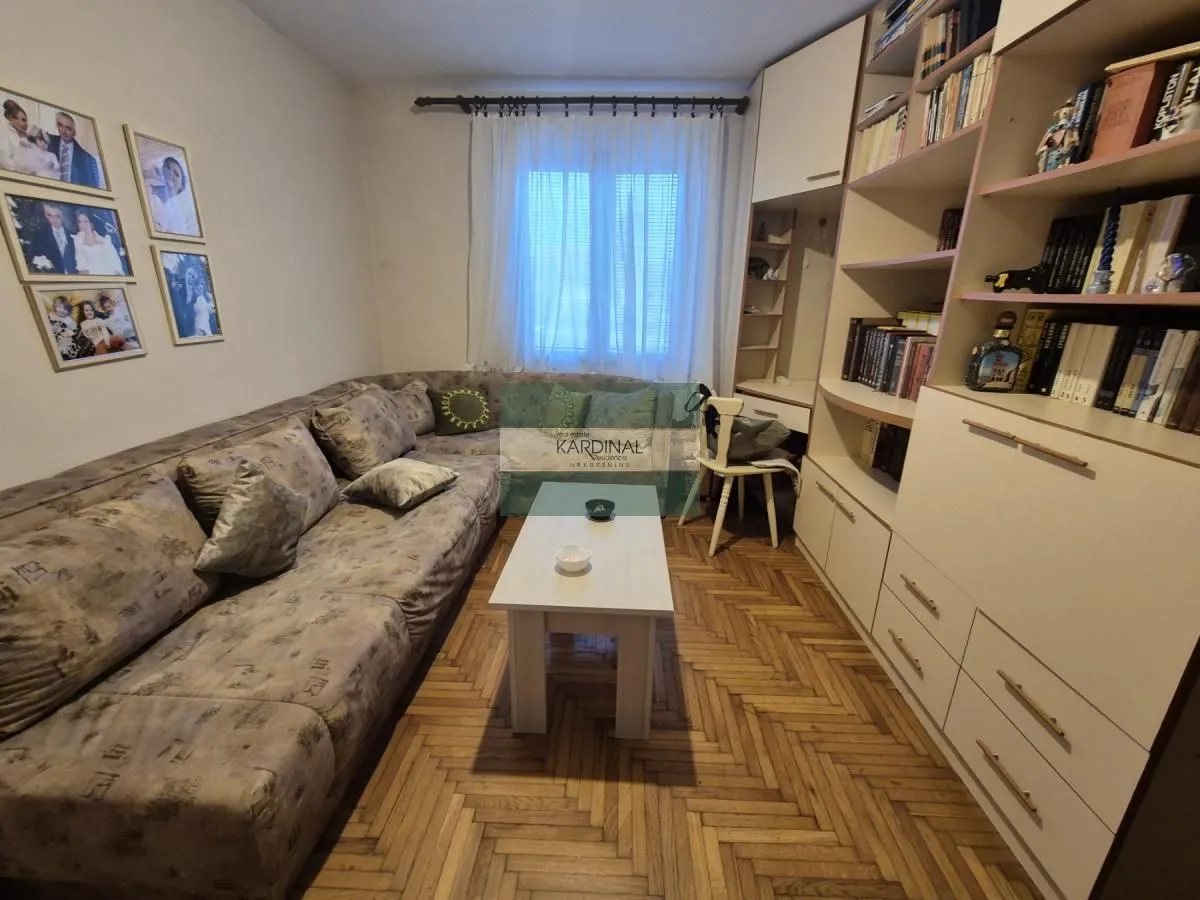 Prodaja, dvosoban stan, 54m², Centar, Ćuprija