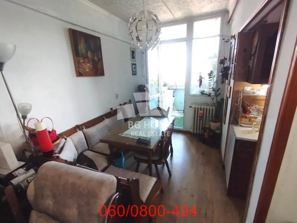 Prodaja, trosoban stan, 62m², Zemun Sve Podlokacije, Beograd