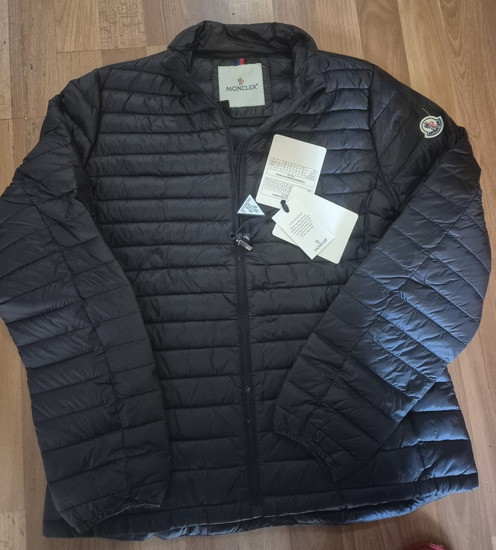 Muska jakna Moncler