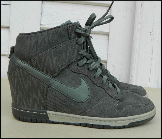 Nike Dunk Sky Hi Wedge kožne patike br 40