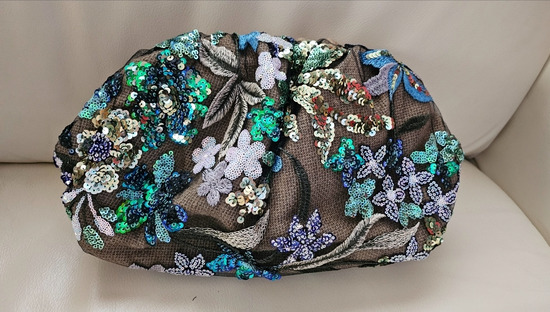 RezSequin floral juta clutch torba