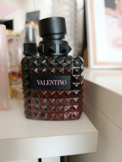 Valentino born in roma intense