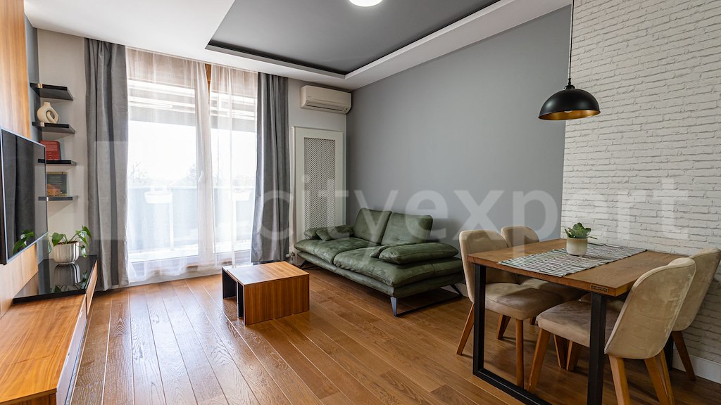 Stan za izdavanje BEZ PROVIZIJE: Trosoban, 70m², Novogradska, Zemun - 1000€