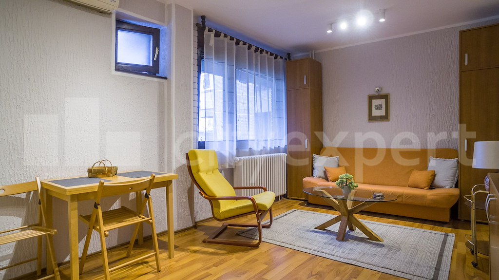 Stan za izdavanje BEZ PROVIZIJE: Garsonjera, 27m², Internacionalnih brigada, Vračar - 600€