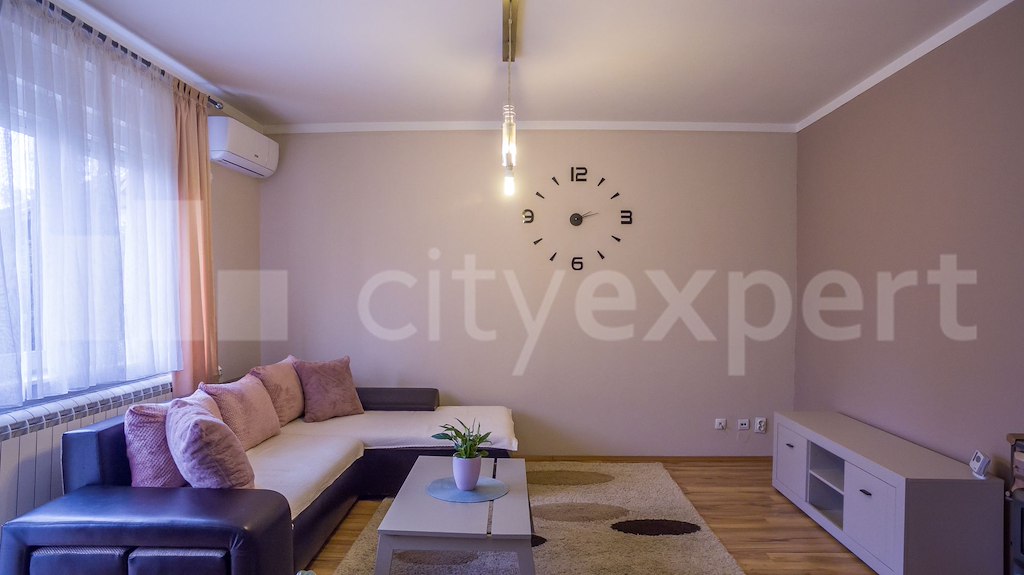 Stan Izdavanje Novi Sad Bez skrivenih troškova - 58m², Petra Bige, Novi Sad - 400€
