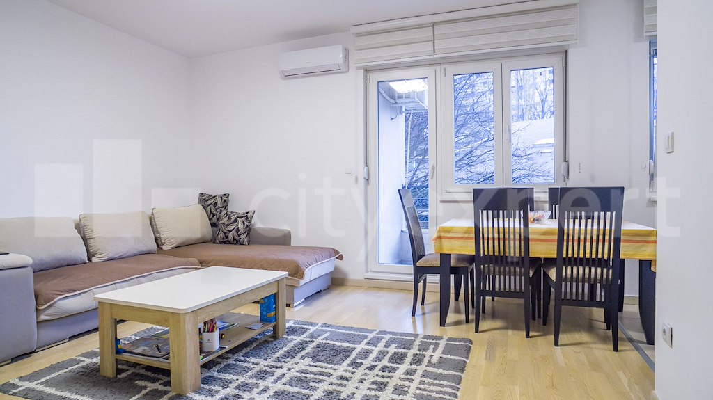 Stan za prodaju BEZ PROVIZIJE - Trosoban, 65m², Rableova, Zvezdara - 185000€