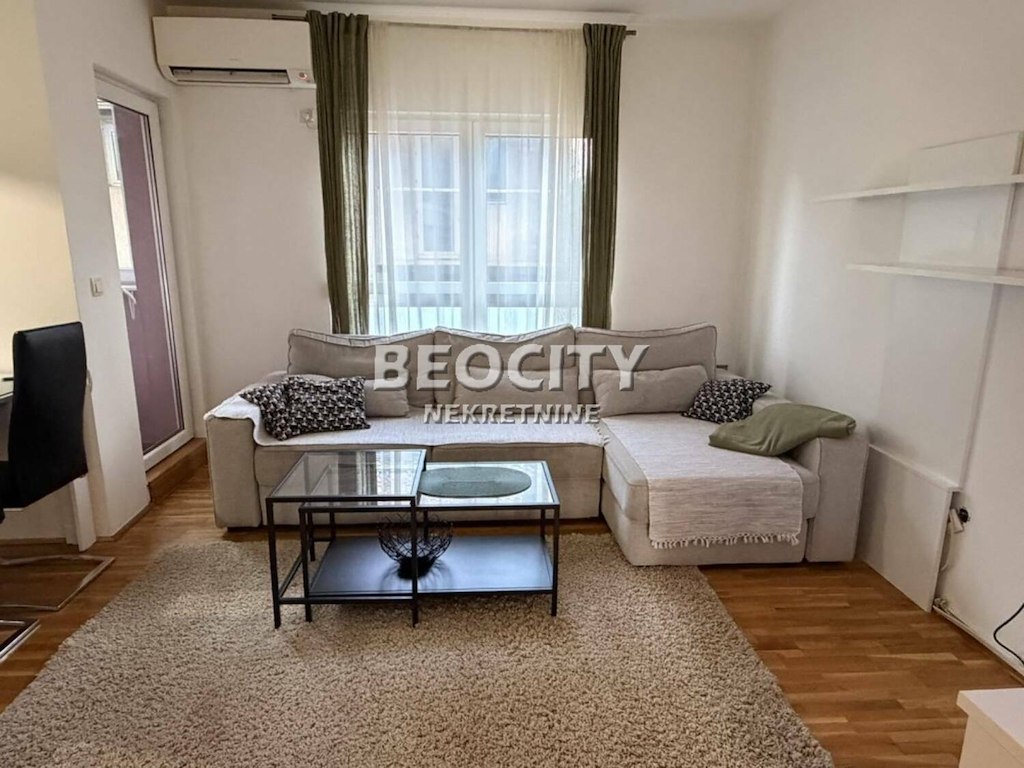 Trosoban stan, Beograd - Zemun (novi Grad) | Izdavanje · 50m² · 600€