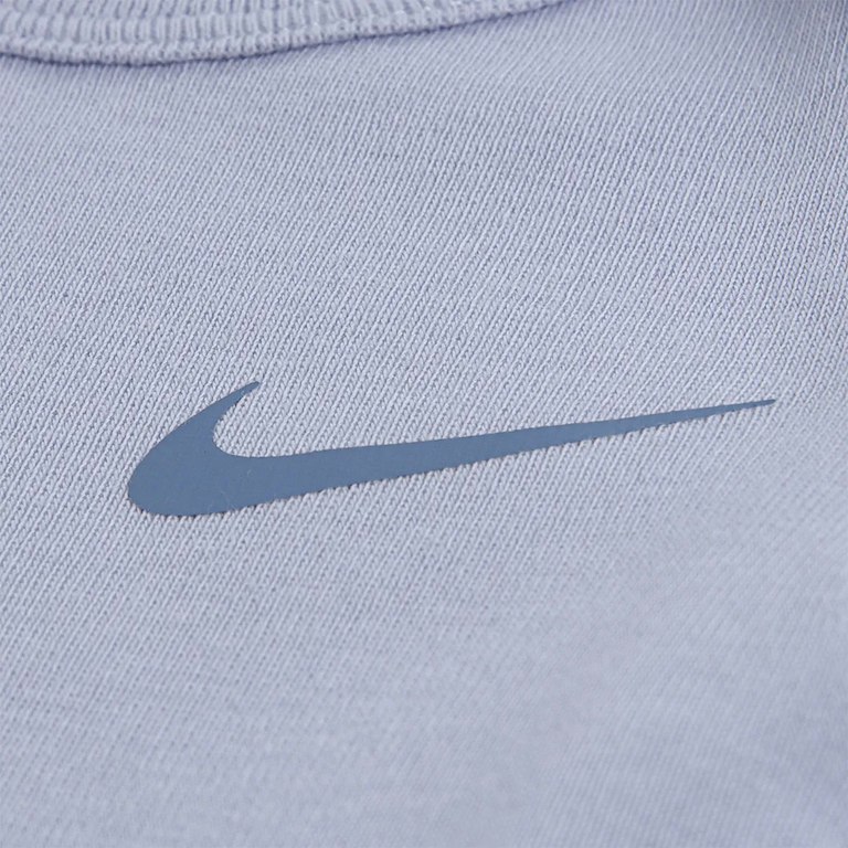 NIKE Set Essentials