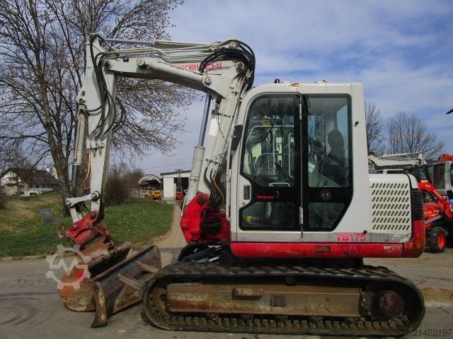 Mini bager
Takeuchi TB 175 Powertilt + hydr. Schnellw. + 3 Löffel