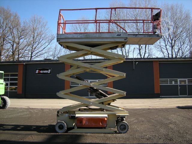 Radna platforma
JLG JLG 3246 ES, Scherenarbeitsbühne AH 12 m