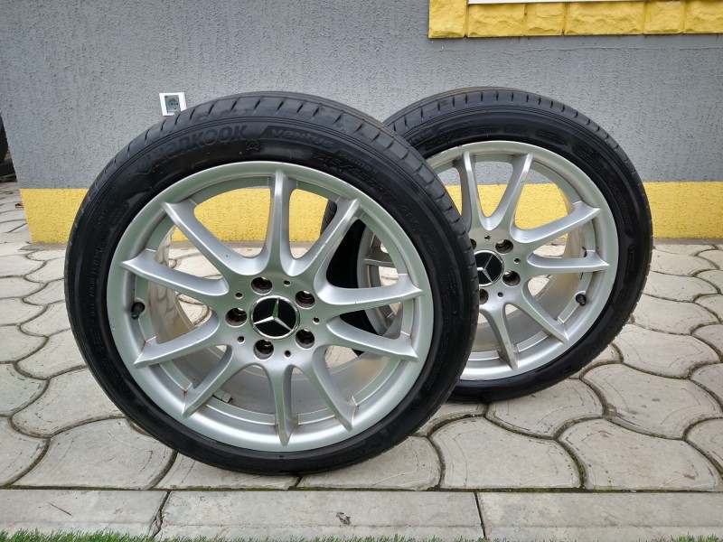 Mercedes 17tice alu felne sa 215-45-R17 gumama DOT 1522