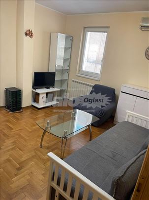 Namešten dvosoban stan 52m², Beograd-Voždovac FON