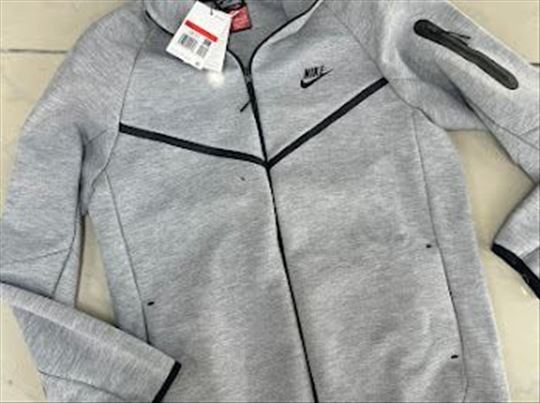 Nike Tech Fleece