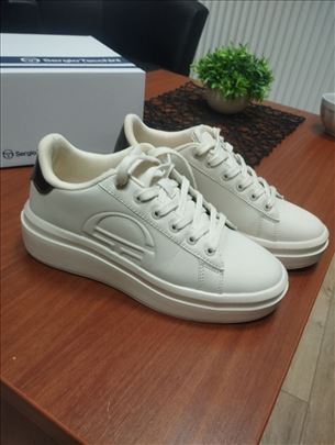 Sergio Tacchini Nove