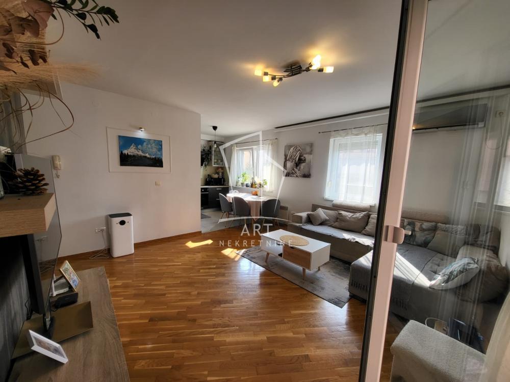 Živka Davidovića, Trosoban stan na prodaju, 83m2, 220.000€