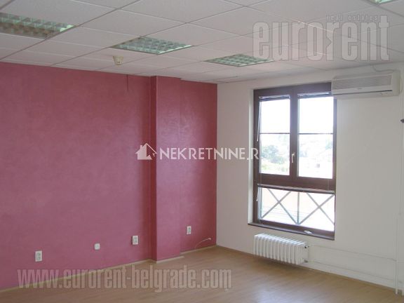 #27667, Izdavanje, P.P., CENTAR, 2500 EUR