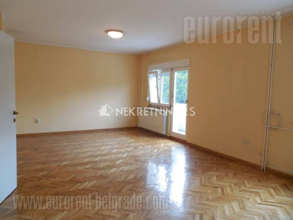#38561, Izdavanje, P.P., BANOVO BRDO, 2200 EUR