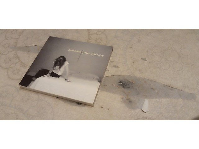 Patti Smith – Peace And Noise