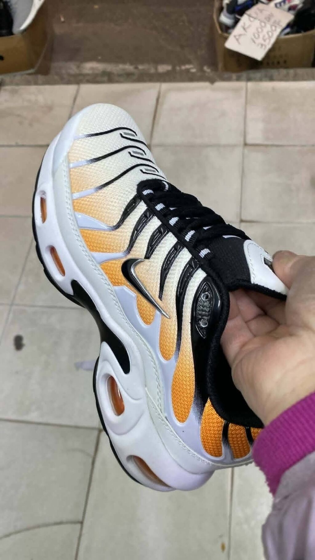 NIKE AIR MAX PLUS (TN) – APSOLUTNI HIT!    ​Osveži svoju kolekciju