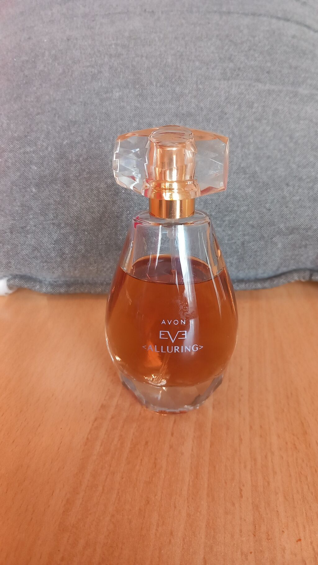 Eve Alluring Avon edp, 50ml Kod Z090418 ORIGINAL