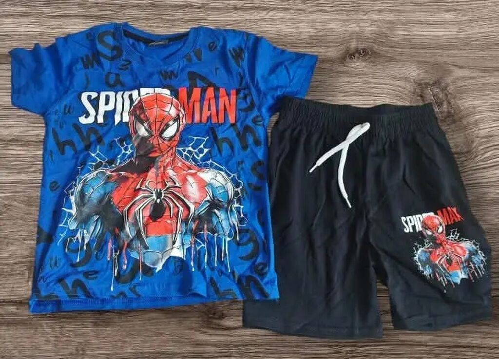 Dečiji komplet sa motivom Spider-Man - Dvodielni set: kratka majica i