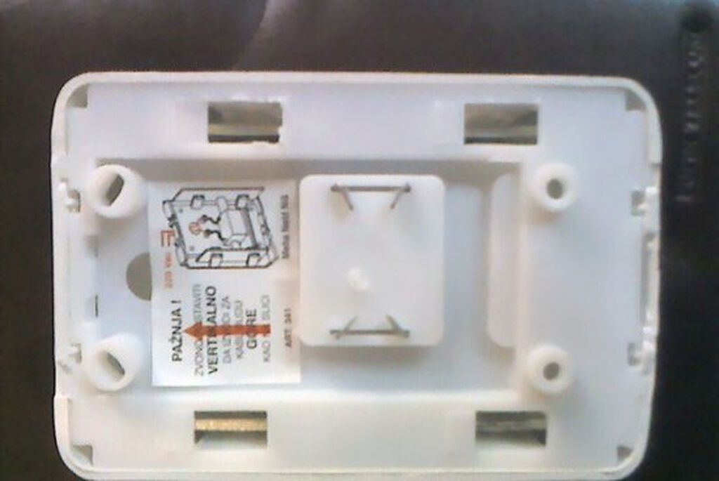 Kucno zvono 220v Ispravno vise modela