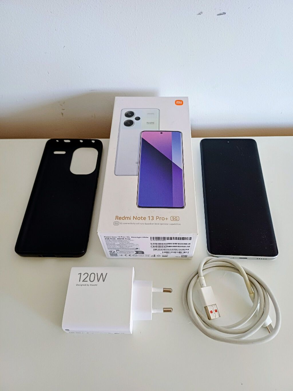 Xiaomi Redmi Note 13 Pro+ 8/256gb 5G Prodajem Xiaomi Redmi Note 13
