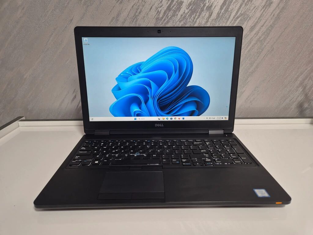 Dell Latitude 5580 – poslovni laptop Dell Latitude 5580- jako
