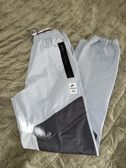 NIKE Air Max Cargo Track Pants vel. XS, XL NOVO