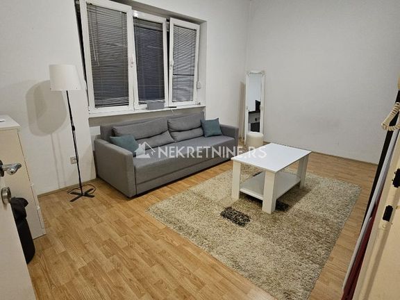 Savski Venac - Bircaninova - Centar - 27m²