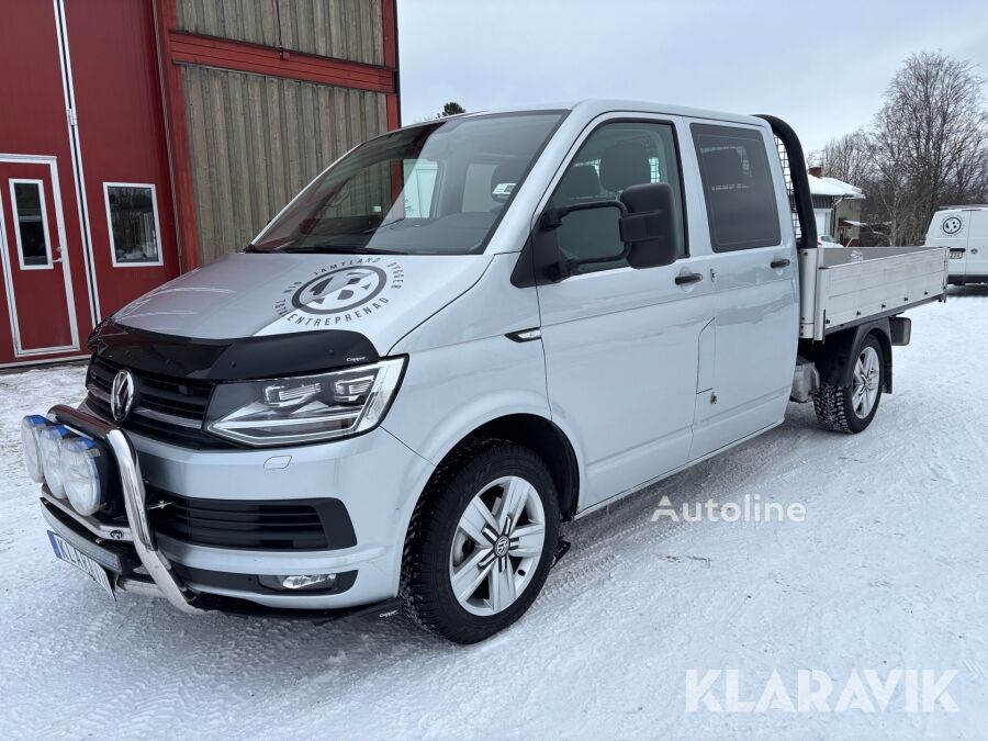 Prodaje se Volkswagen Transporter kamion s ravnom platformom < 3.5t na aukciji