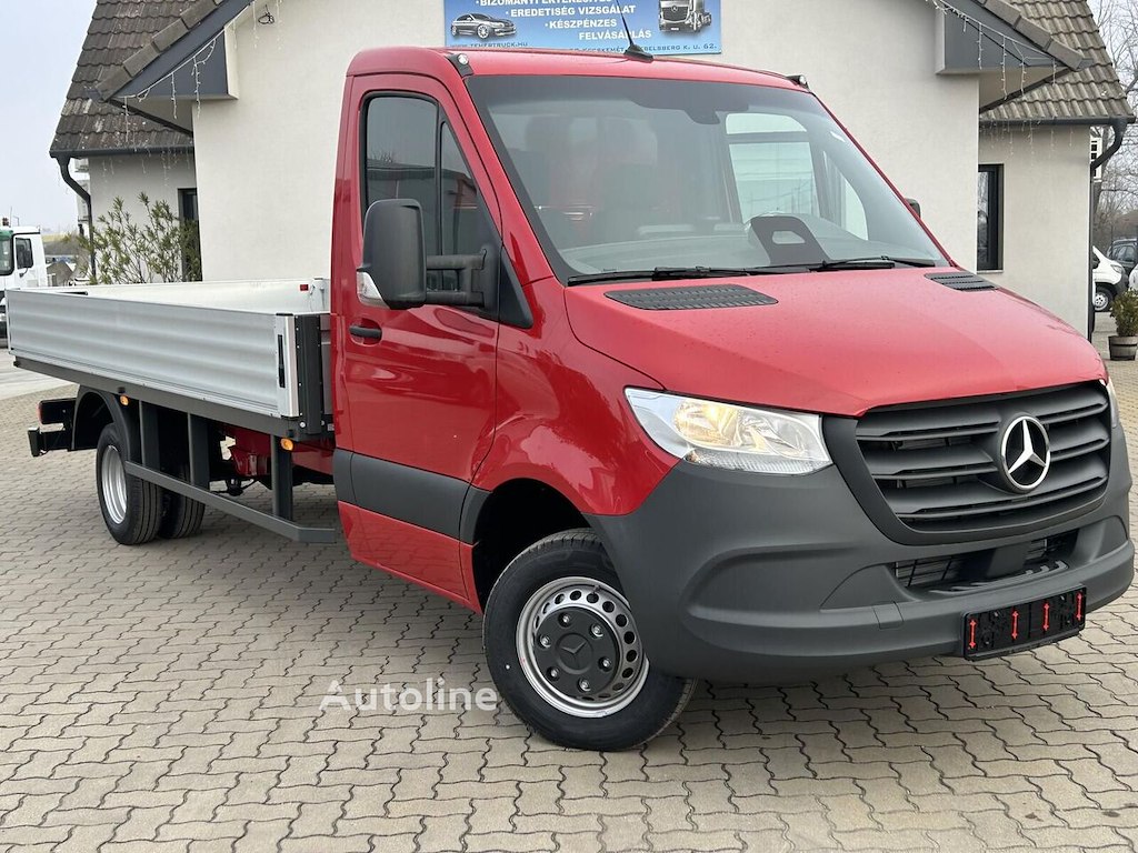 Mercedes-Benz SPRINTER 317 CDI 907.135.13 Select 517 duplakerék 3.5t össztömeg kamion s ravnom platformom < 3.5t