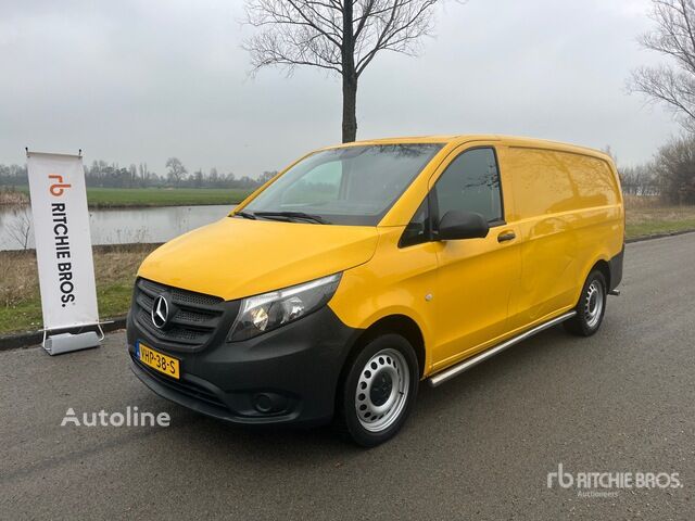 Prodaje se Mercedes-Benz eVito minibus furgon na aukciji