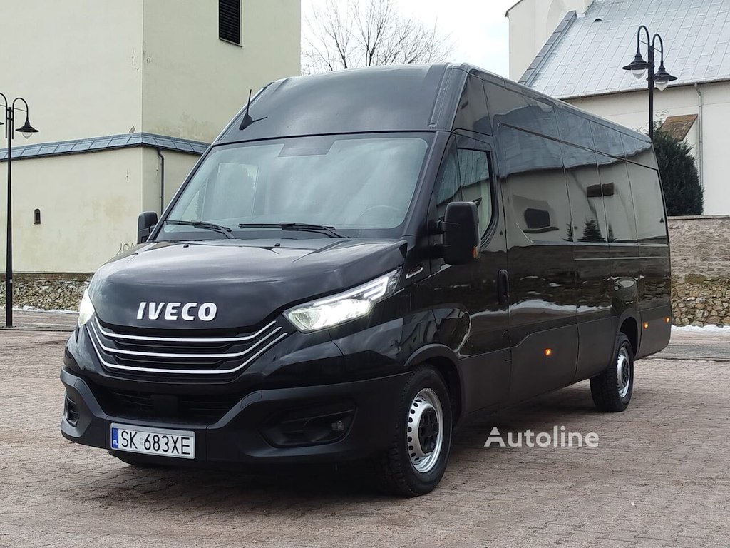 IVECO Daily 35-180 minibus furgon