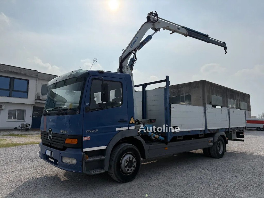 Mercedes-Benz Atego 1523 Pritsche mit Kran Cormach 8700-E2 kamion s ravnom platformom